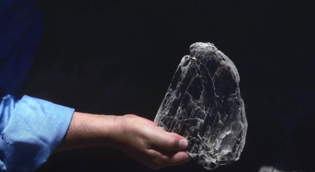 Electrical Material Found In The Pyramids? - Ancient History and ...