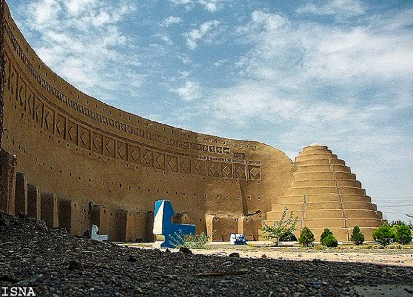 Ancient hi-tech freezers that kept ice cold – even during desert ...